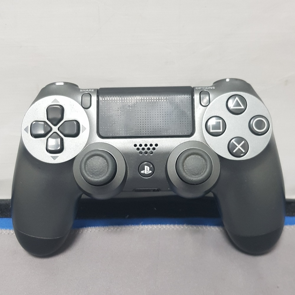 Used Sony Official Wireless PS4 Controller - Own4Less